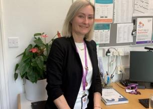 Jayne puts her best foot forward for the Ectopic Pregnancy Trust ...